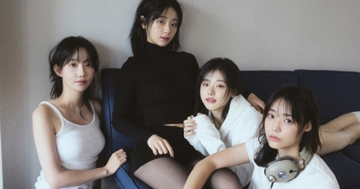 QWER, 틱톡커→日 걸그룹 출신 모였다…데뷔 전 팔로워 '1천만' [엑's 초점]