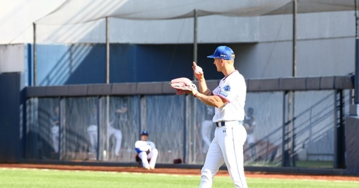 10G ERA 1.78→KBO 데뷔 첫 ERA 2점대 찍는다…24000명 만원 관중이 지켜봤다, 삼성 53승 효자 외인 포효를