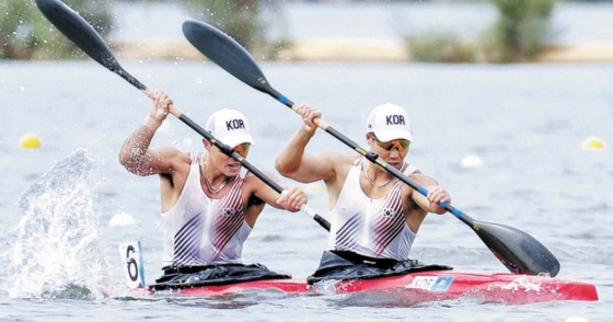 Kayak duo win Korea's first medal in canoe sprint events