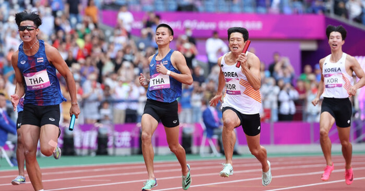 김국영 등 남자 400m 계주, 한국타이기록…37년 만에 동메달