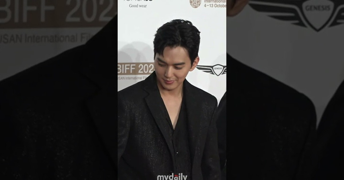 유승호 '빠져드는 귀엽고 수줍은 미소' (28th BIFF)