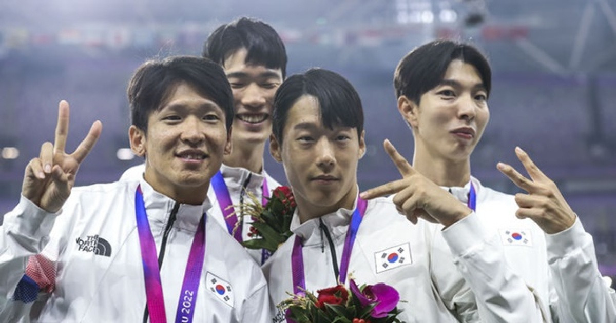 김국영 마지막 AG서 첫 메달 감격! 남자 400m 계주 37년 만에 해냈다, 더욱 값진 동메달