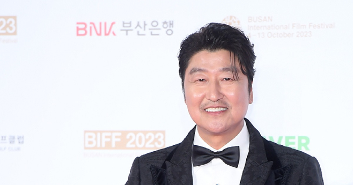 호스트 송강호ㆍ사회 박은빈, 10일 간의 영화 축제 시작 알렸다 [28th BIFF 종합]
