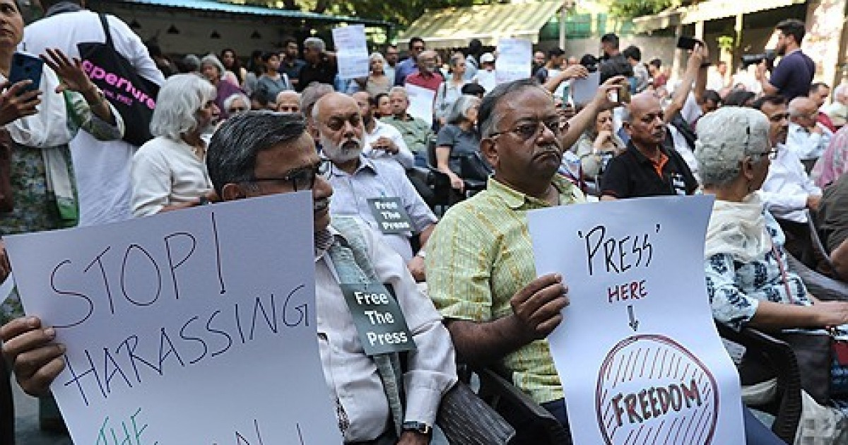 INDIA JOURNALISTS PROTEST