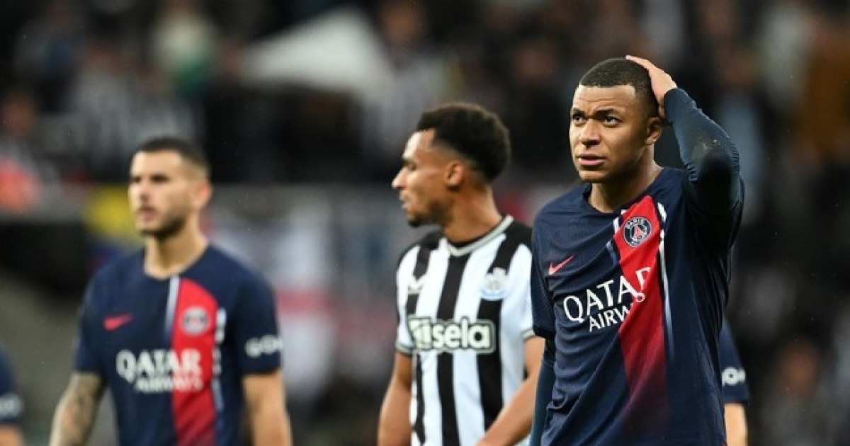 '이강인 없는' PSG 풍비박산, '5000억' 초호화 공격진도 무쓸모...뉴캐슬에 1-4 참패