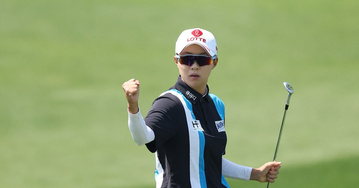 김효주, 어센던트 LPGA 1R 단독 선두…6번째 우승 도전, 출발이 좋다
