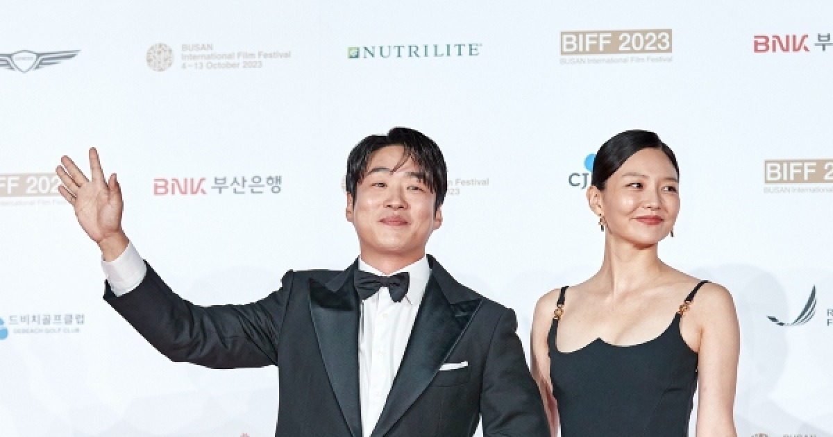 'LTNS' 이솜 "안재홍과 세 번째 커플 호흡…이제야 제대로 만난 느낌"[28th BIFF]
