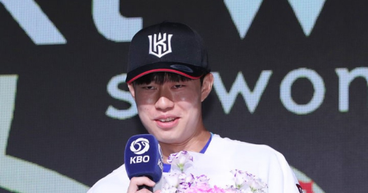 KT, 1R 지명 원상현 포함 2024년 신인 선수 계약 마쳐