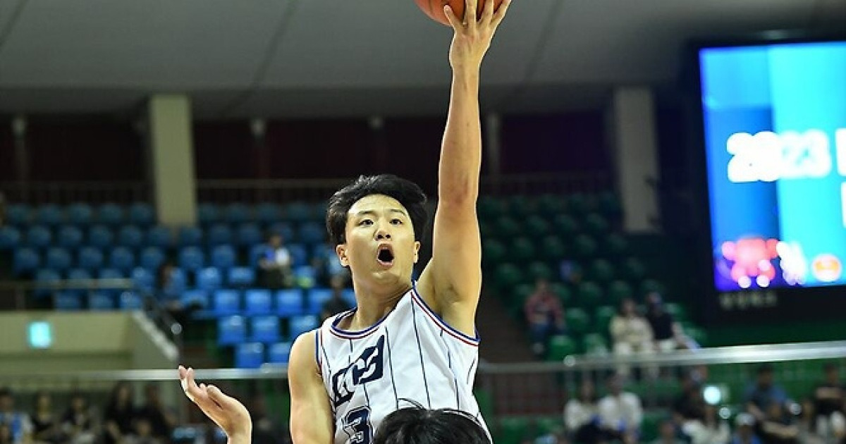 [JB포토] KCC 허웅 '레이업 득점'