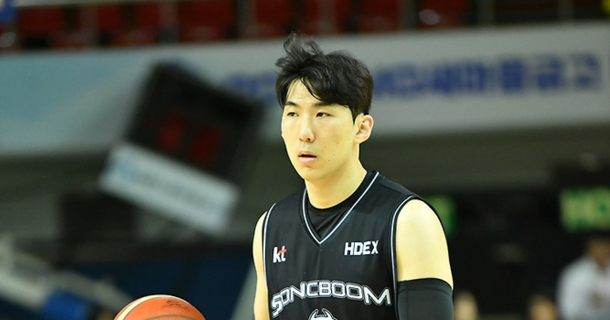 KT 전체 1순위 신인 문정현, KBL 데뷔전 어땠나?[SS현장]