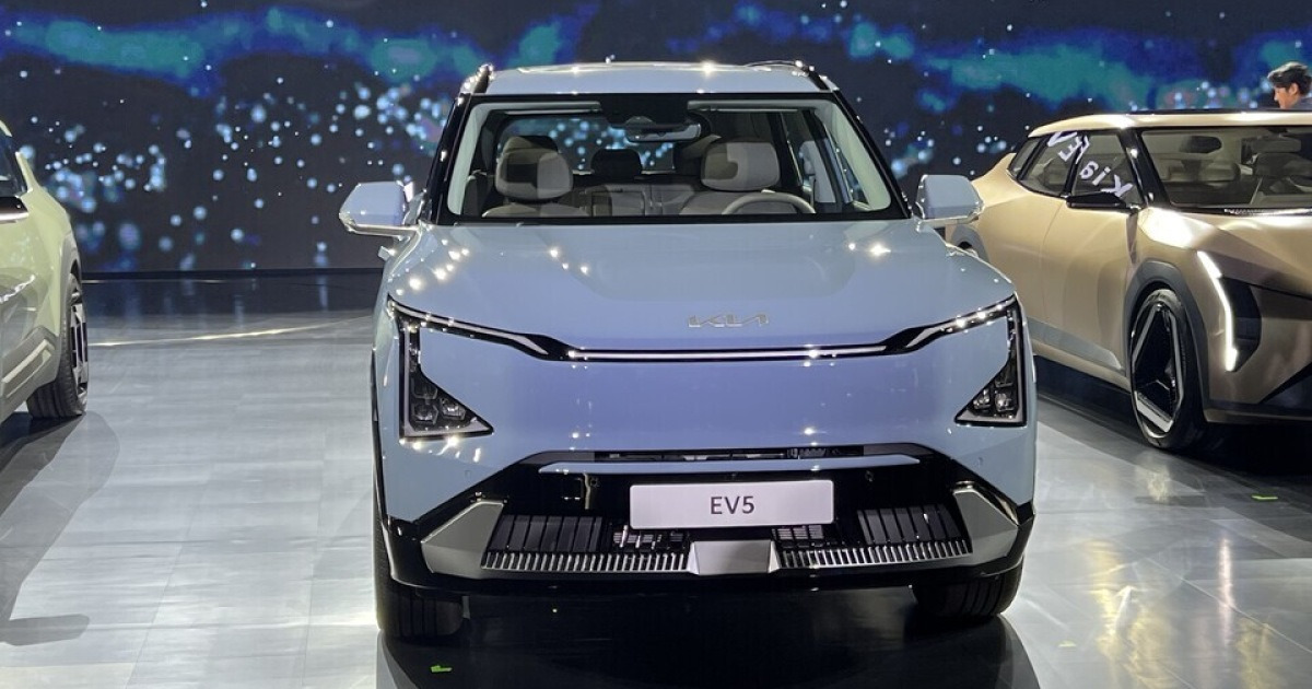 3천만원대 기아 전기차 'EV5' 국내 첫 공개, 오는 2025년 출시된다 | M투데이
