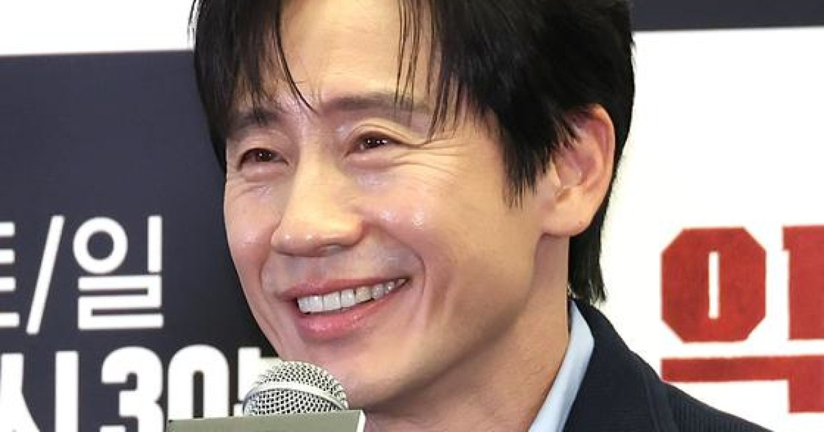 '악인전기' 두 얼굴의 배우 신하균…"기존 변호사 이미지 벗어나"