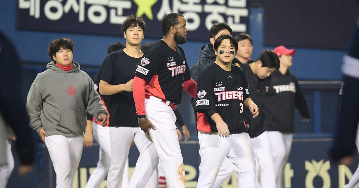 KIA 트래직넘버 소멸 '5강 탈락', 두산 LG 잡고 5위 확보…2023 KBO리그 PS 진출팀 확정[잠실 리뷰]