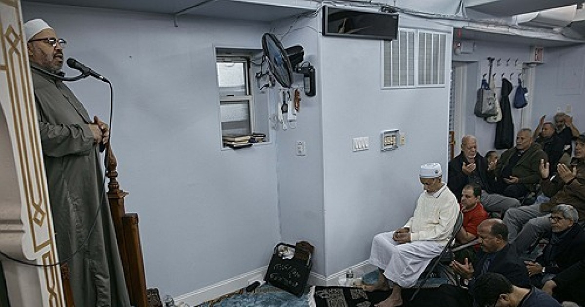 CORRECTION Israel Palestinians Mosques