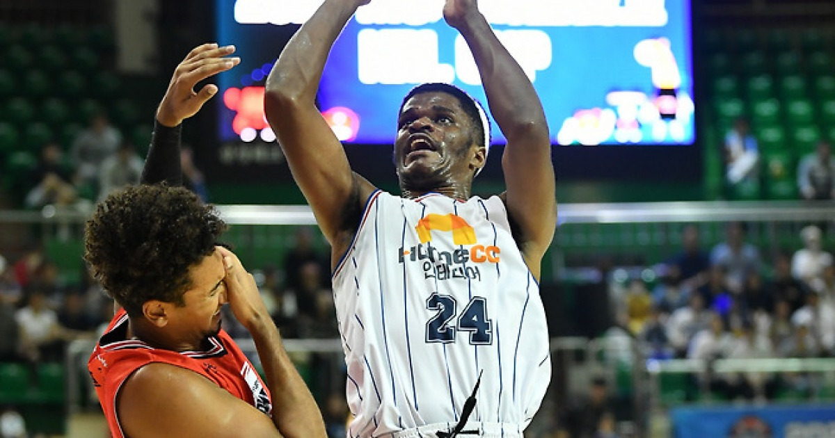 [현장인터뷰] 컵대회 MVP KCC 알리제 존슨 "3일 연속 게임, 새로운 경험. 내 장점은 올 어라운드 플레이어"