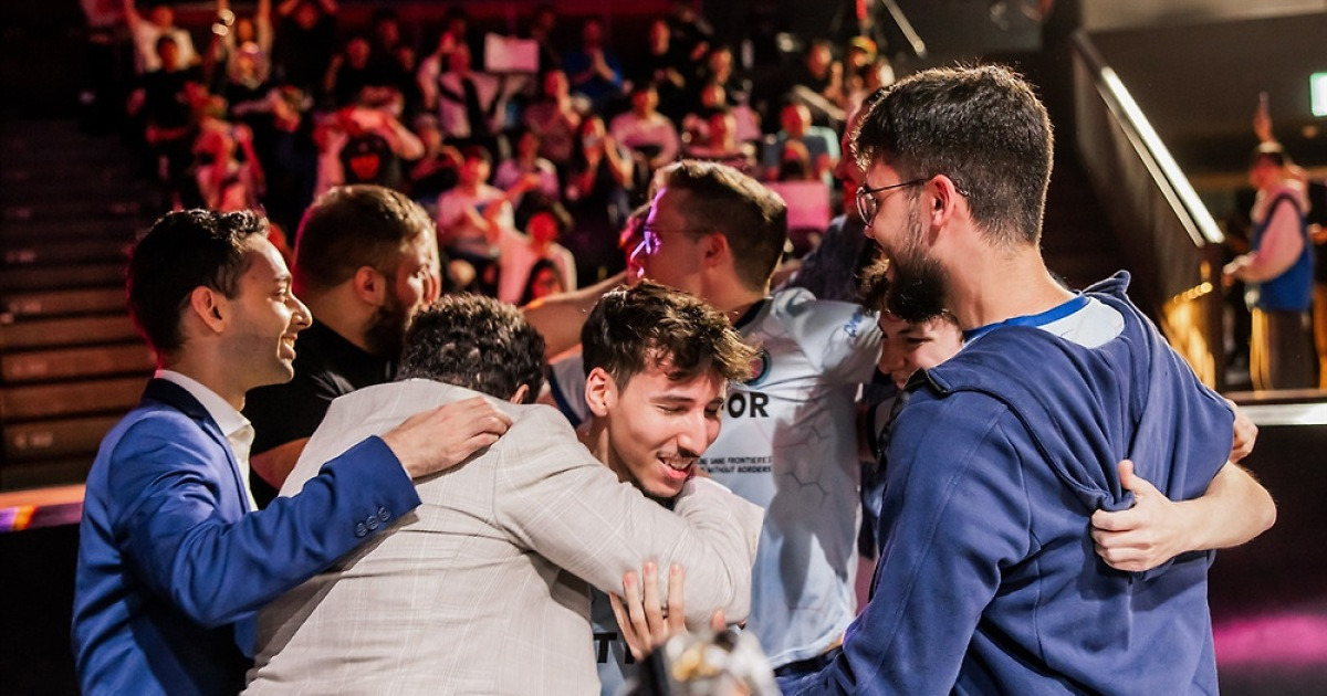 'GOD 아담' 앞세운 BDS, 기적의 역스윕으로 진짜 낭만 보여주다