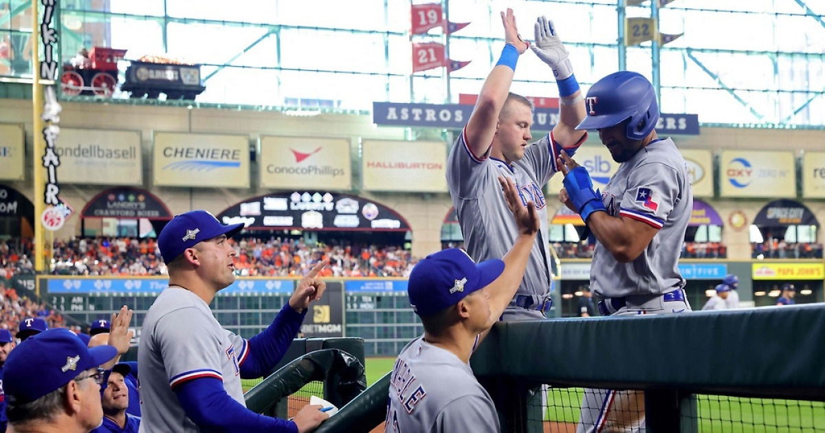 텍사스, 휴스턴 또 격파 'ALCS 2연승'…12년 만에 WS 보인다