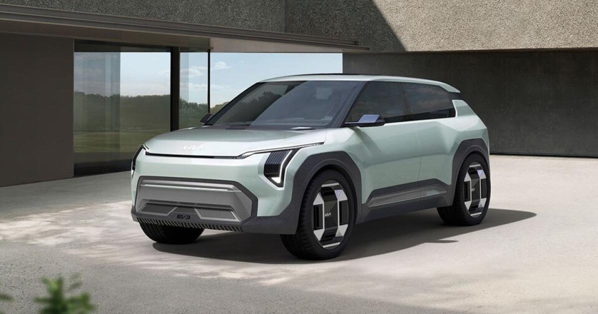 "4천만원대 소형 전기 SUV 격돌!" 기아 EV3·볼보 EX30, 내년 상반기 국내 출시 | M투데이