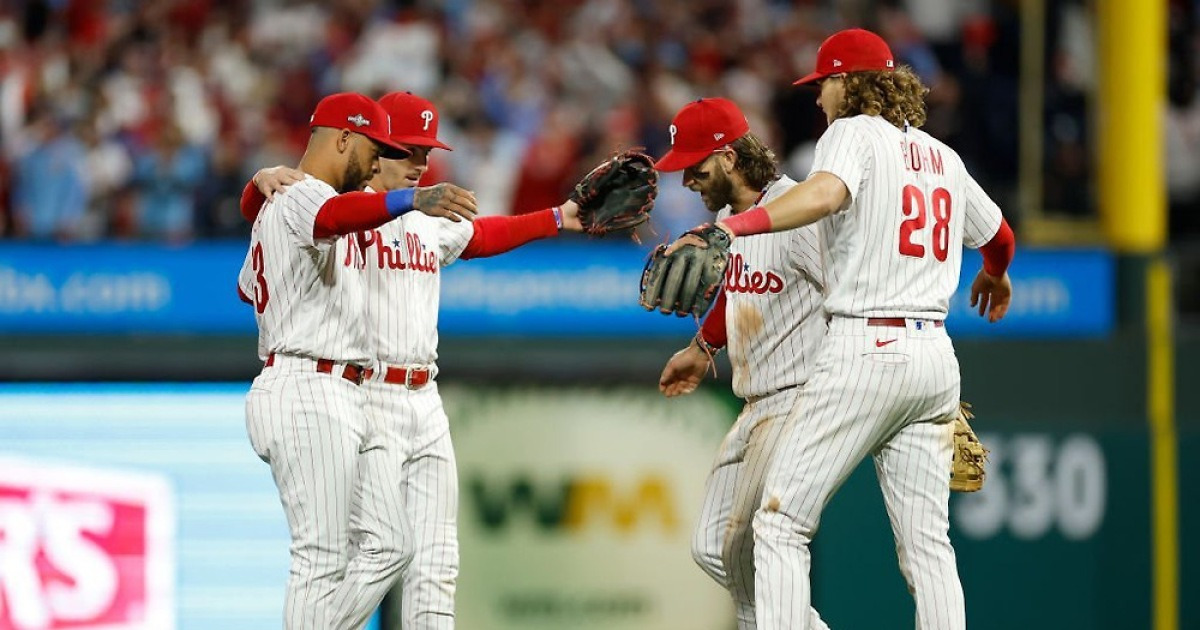 홈런 3방 앞세운 필라델피아, 애리조나 제압하고 NLCS 2연승