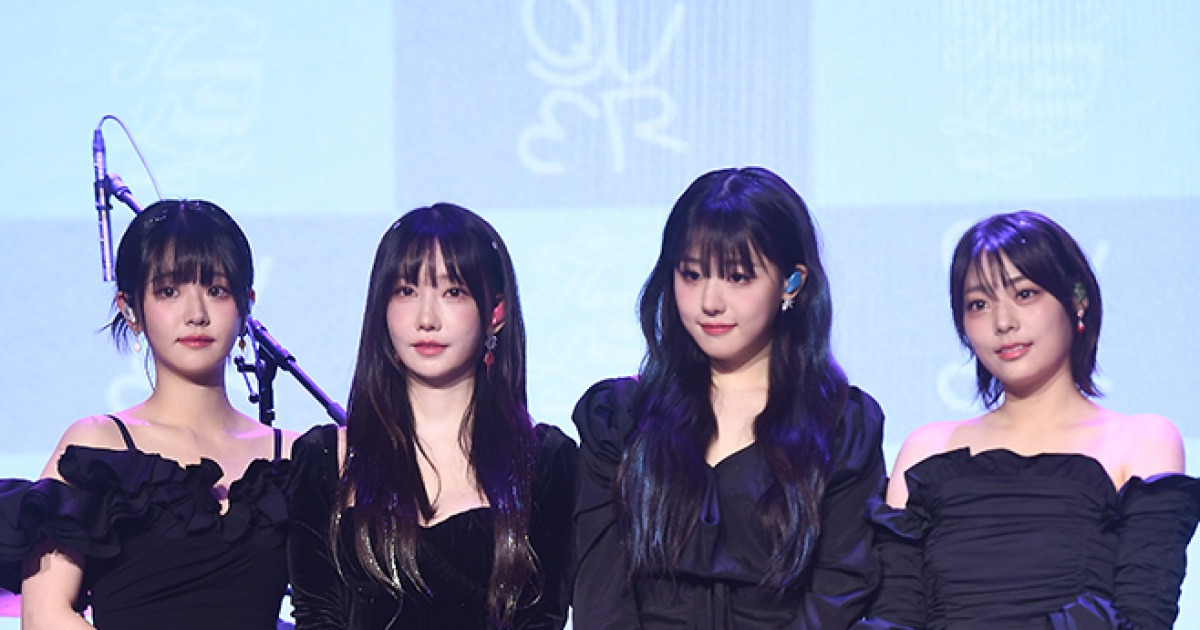 [TD포토] 김계란 걸밴드 QWER '떨리는 데뷔'