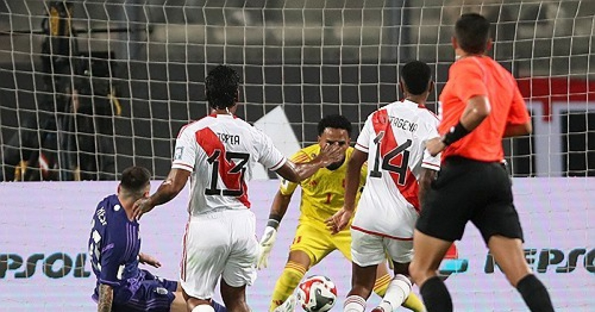 PERU SOCCER