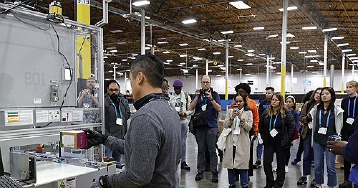 Amazon Delivering the Future