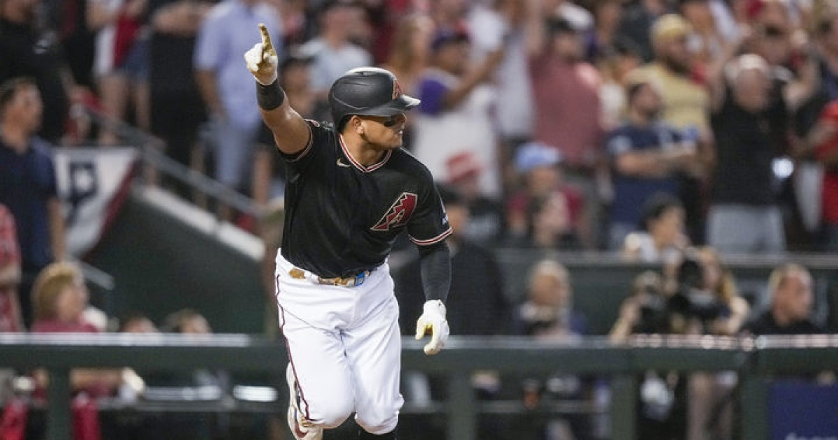 '8회 3득점' 애리조나, 필라델피아 누르고 NLCS 2승2패