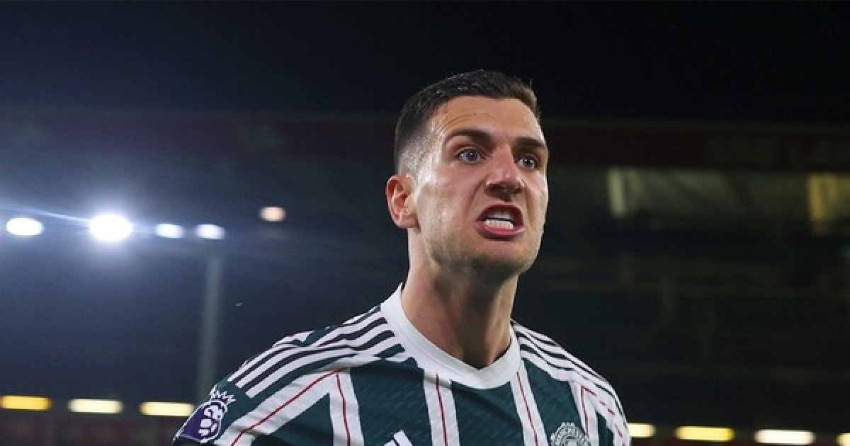 [EPL zip] '달로트 중거리슛 득점' 맨유, 셰필드에 2-1 신승