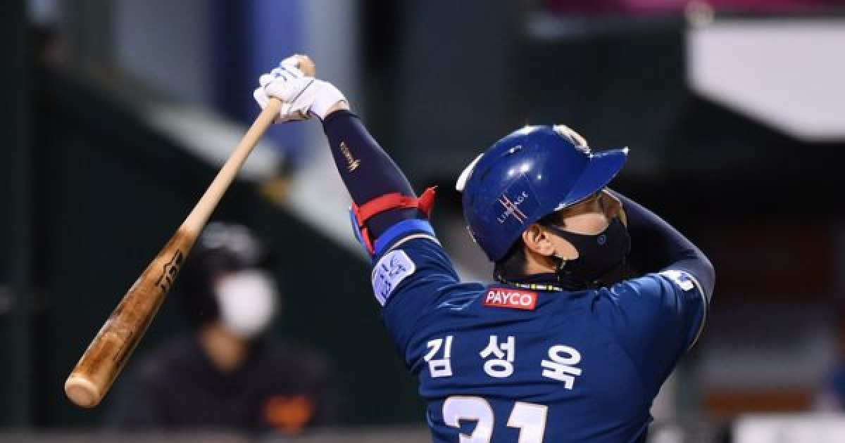 '대타 김성욱의 침묵 깬 2점포' NC, SSG전 2-0 리드중