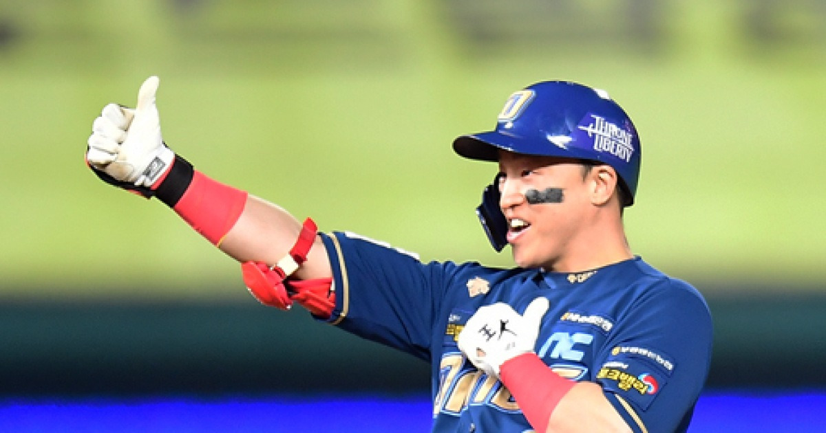 이제 창원엔 페디가 있다, 디펜딩 챔피언 셧아웃 위기…‘KK’도 무너뜨린 NC, SSG 상대 2승 선점 [MK문학]