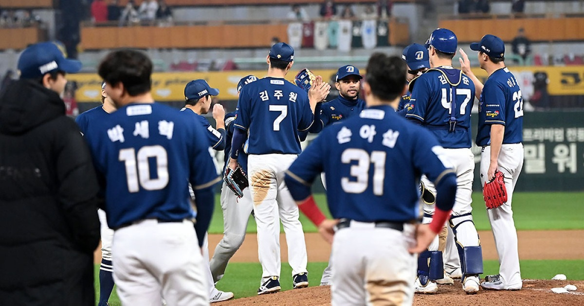 NC 'SSG에 7:3 승리'[포토]