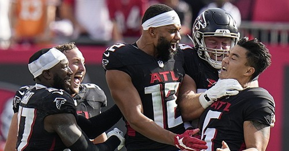 Falcons Buccaneers Football