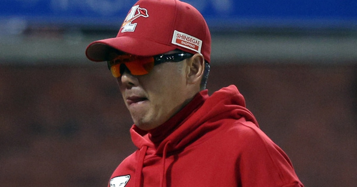 '스윕패 탈락' 김원형 SSG 감독 "팬들께 죄송…1차전 선취점 못낸 게 아쉬워"[준PO3]