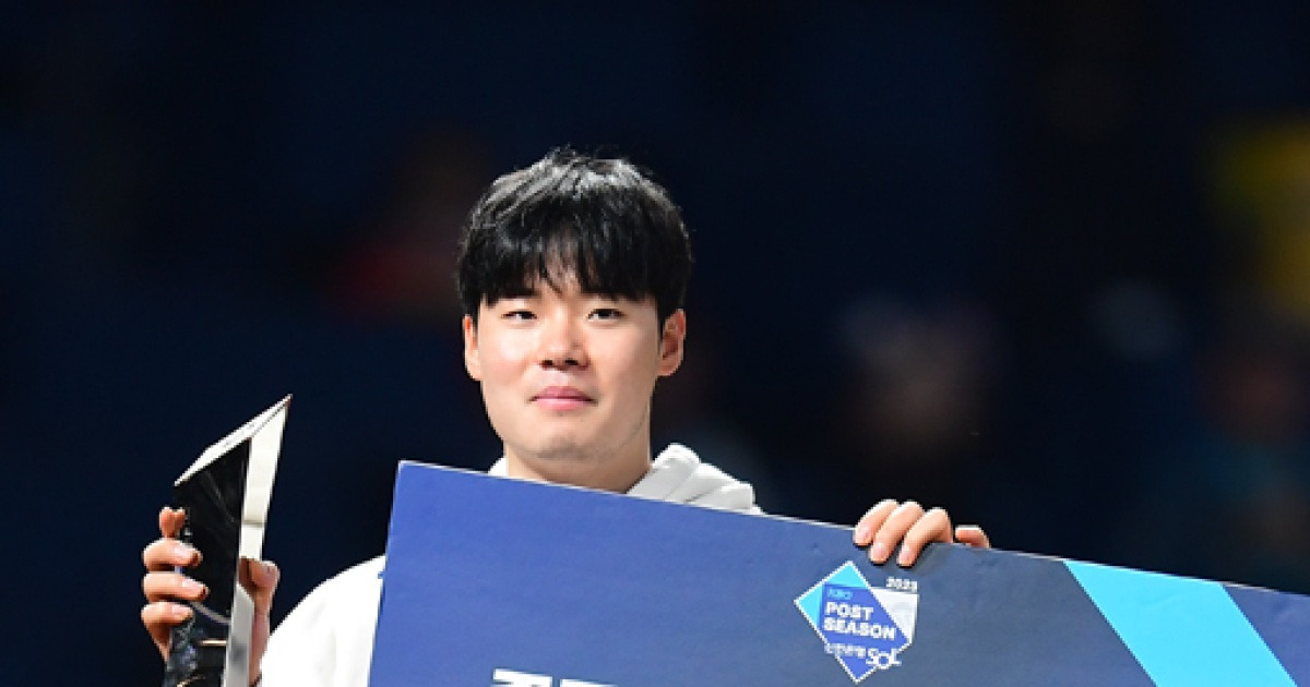 NC 좌완 필승조, 준PO 최우수 선수 등극…3차전 MVP는 마틴 [준PO3]