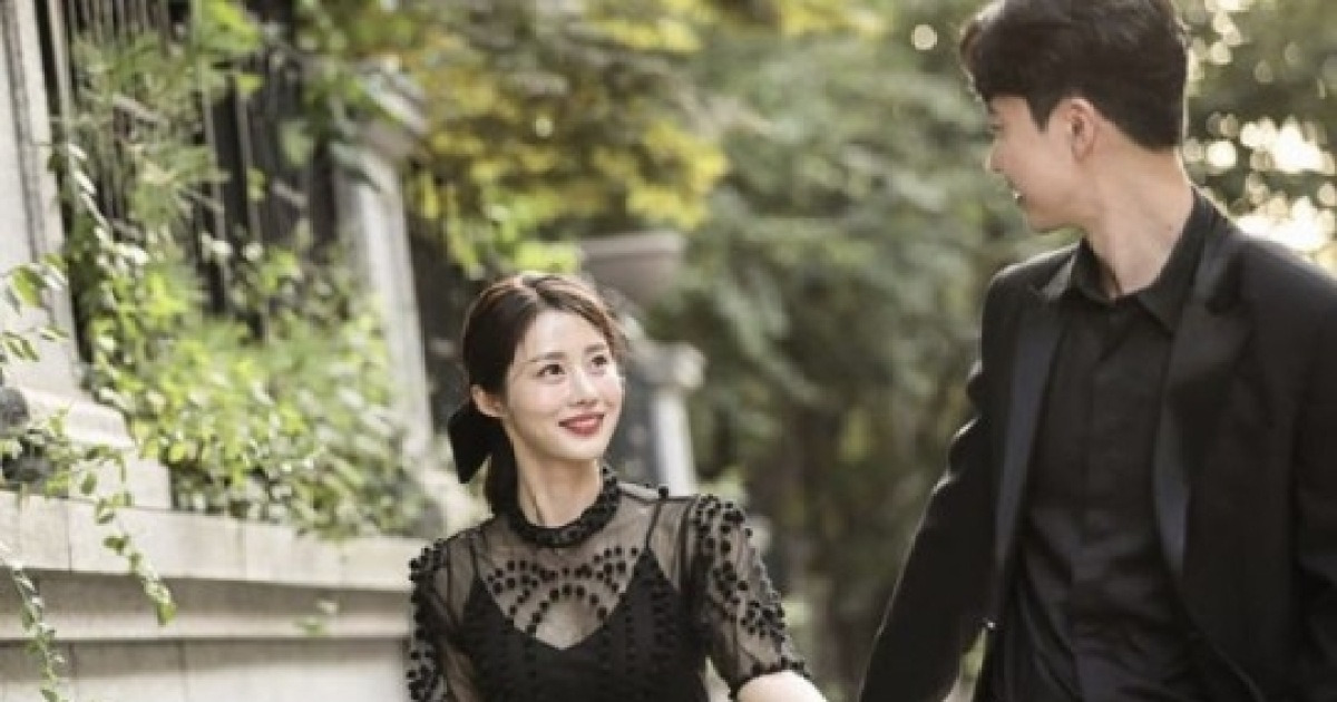 ‘탈북 미녀 배우 김아라 오늘28일결혼신랑은 비연예인