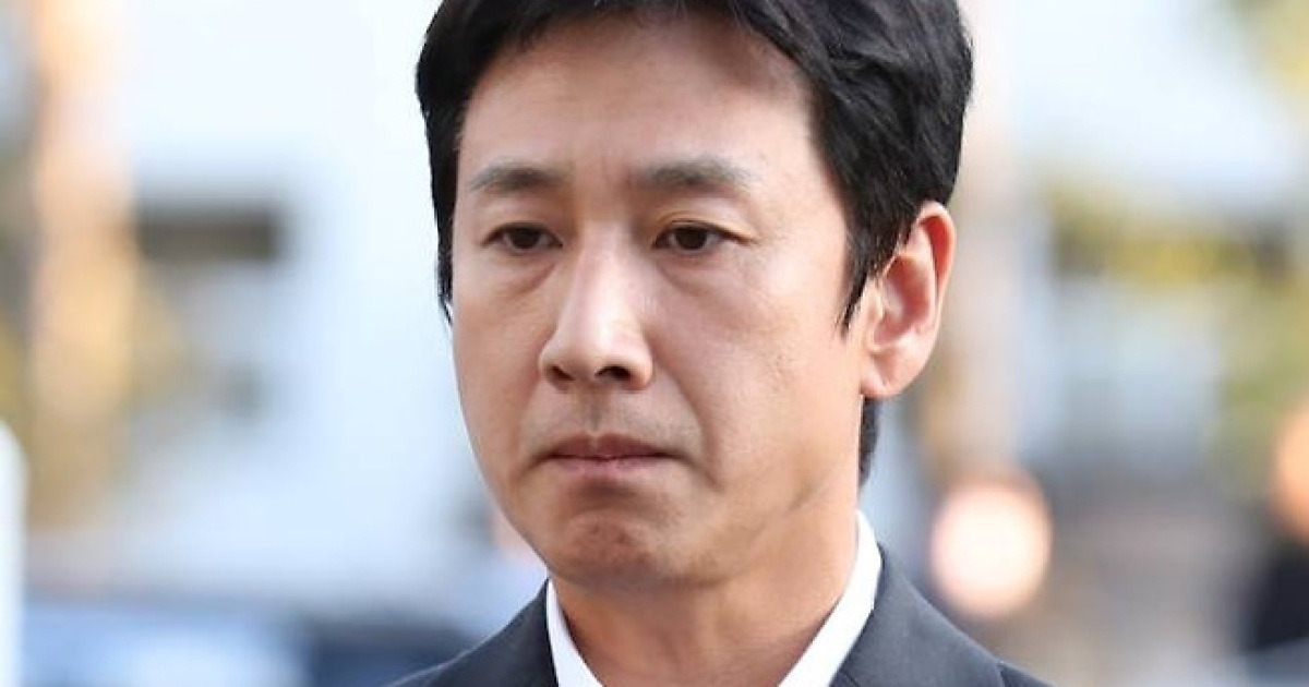 '마약 혐의' 이선균, 경찰 출석 "고통 감내하는 가족들에게 미안" [스타현장]