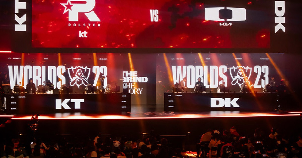 웃을 수 없는 두 팀... KT-DK, 최종전서 외나무 다리 승부 [롤드컵]