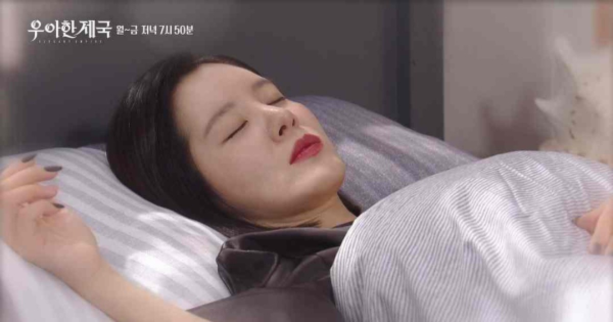 ‘우아한 제국’ 손성윤, 이혼 거부하다 결국 혼절[TVis]