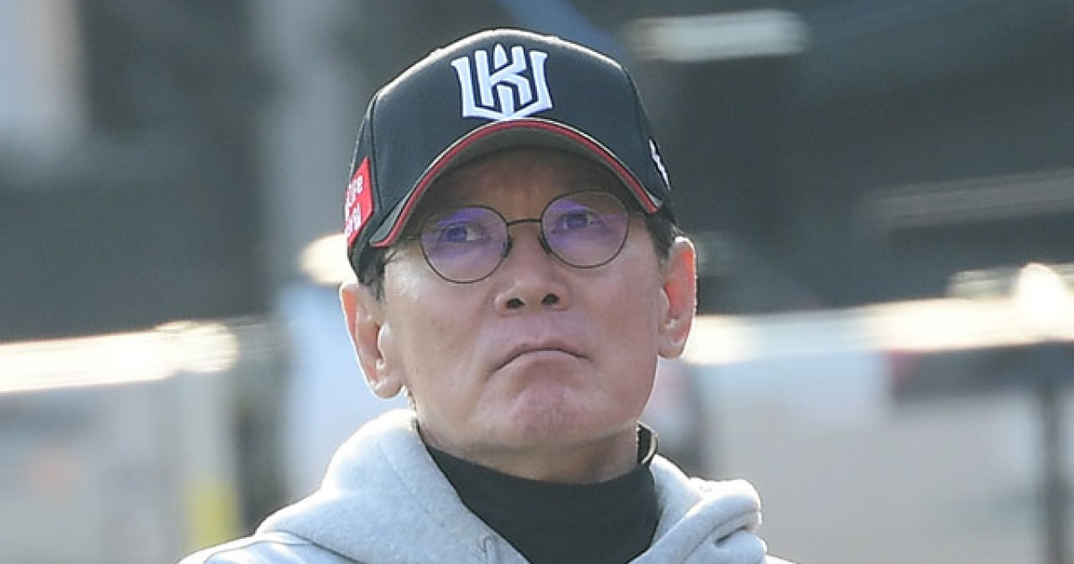 NC에 업셋 위기, ‘꼴찌→2위’ KT 마법 이대로 끝나나…이강철 한숨 “운이 따르지 않아, 3차전은 있는 선수 다 활용” [PO2 인터뷰]