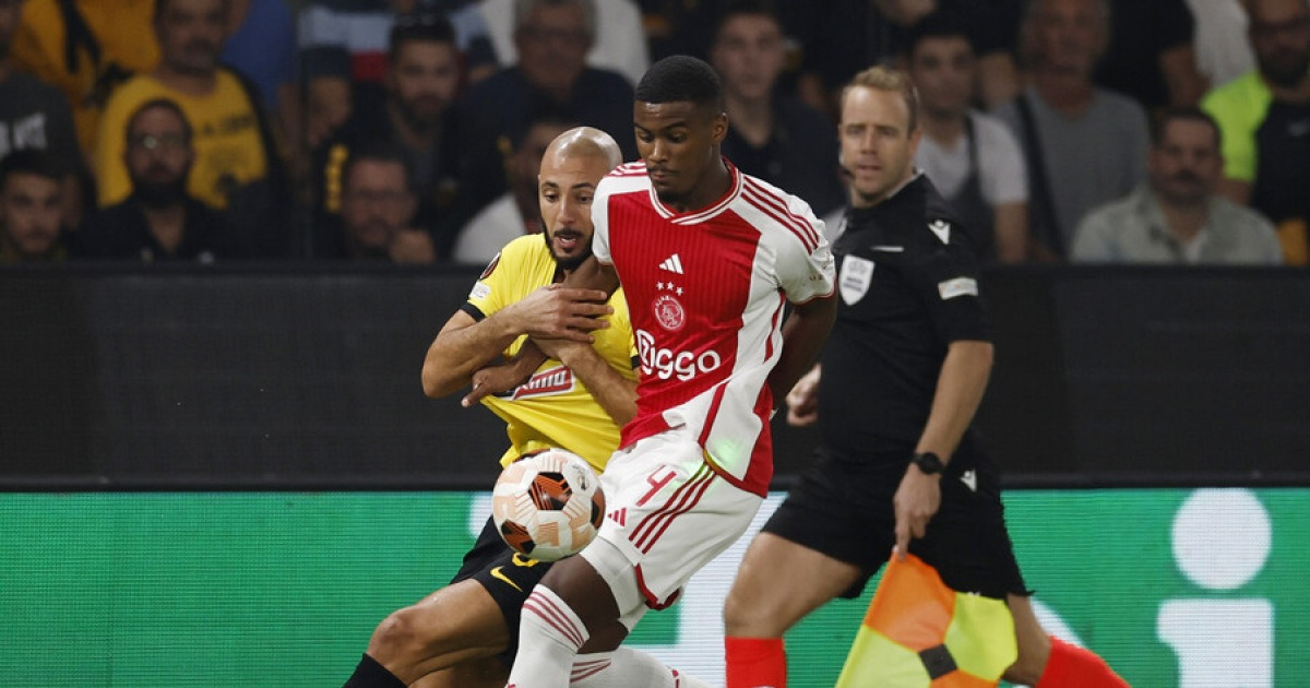 [SPO ISSUE]그냥 토트넘에서 버틸걸…아약스 수직 추락에 괴로운 남자 '주장 완장 던지고 싶다'