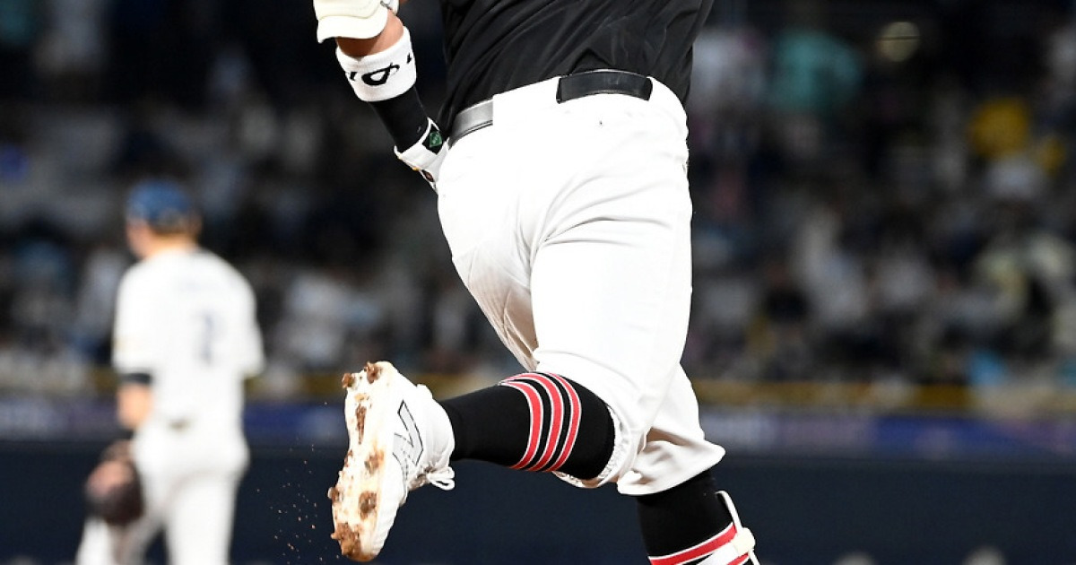 'NC의 10월은 끝났다' 'KT의 11월 시작' 고영표 완벽투+배정대 문상철 쾅-쾅, KT 3-0 NC 10연승 신기록 좌절[창원 PO3 현장리뷰]