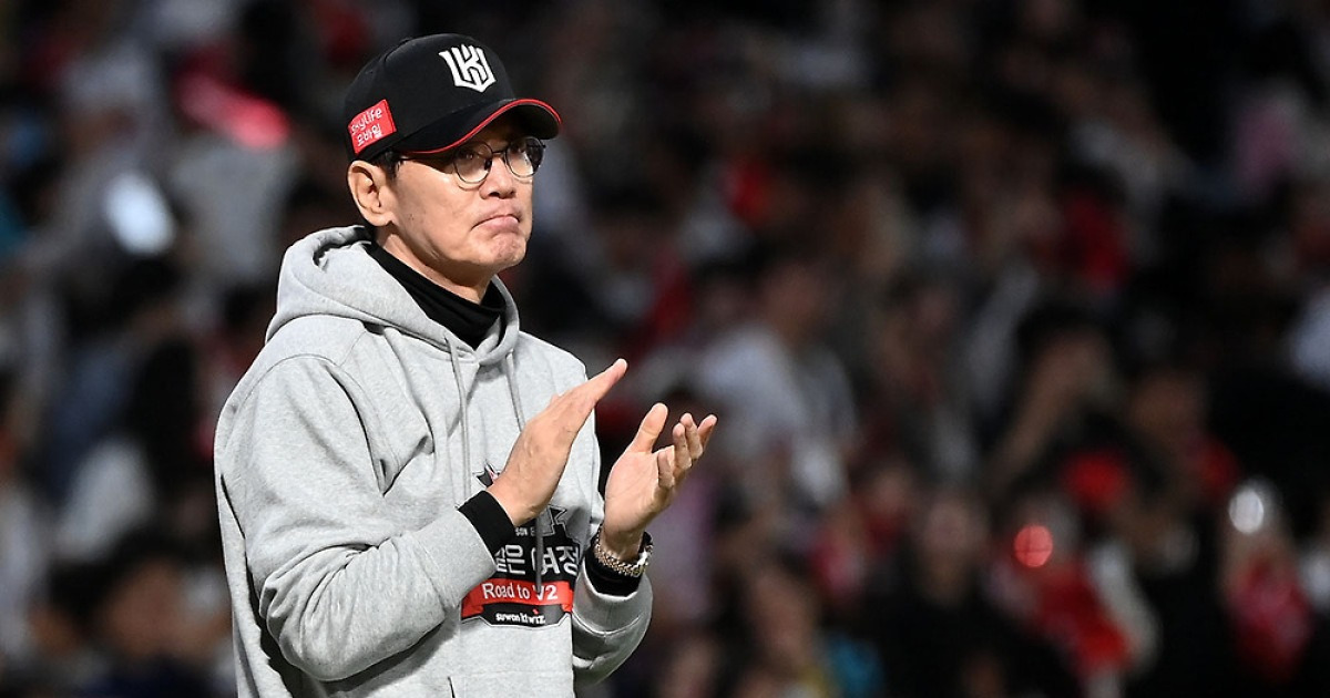 승장 이강철 감독 "모처럼 KT다운 야구했다…4차전 선발 쿠에바스" [PO3]