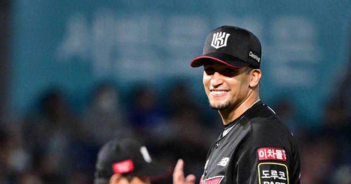 2위 팀의 품격 보여준 KT, NC에 11-2 압승…시리즈 전적 2승 2패&5일 수원에서 진검 승부 [PO4 리뷰]