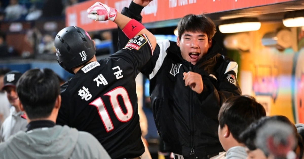 'LG가 환하게 웃는다' PO 결국 5차전 끝장승부 간다!... KT, NC에 11-2 대승 '시리즈 원점' 이젠 아무도 모른다 [창원 PO4 현장리뷰]