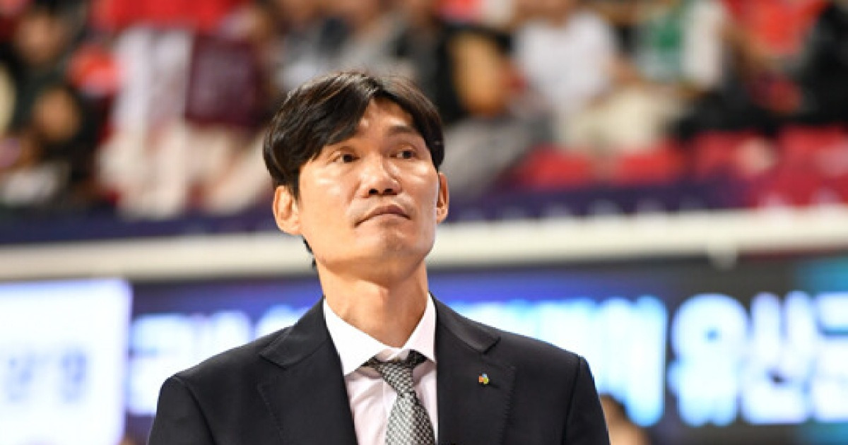 [경기 후] 김주성 DB 감독, “선수들이 나를 좋은 감독으로 만들어줬다” … 조동현 현대모비스 감독, “후반전 집중력 저하 ...