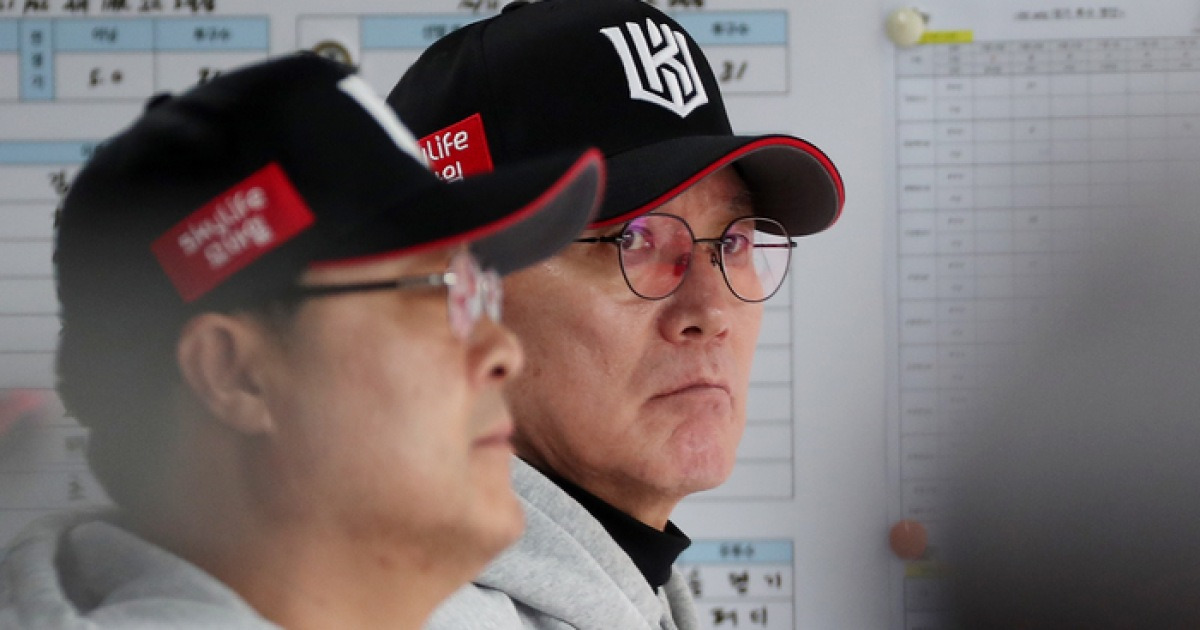 승부수 모두 적중, KT 이강철 “김민혁 대타, 찬스 지나가면 다시 안 올거라 생각했다”[PO5]