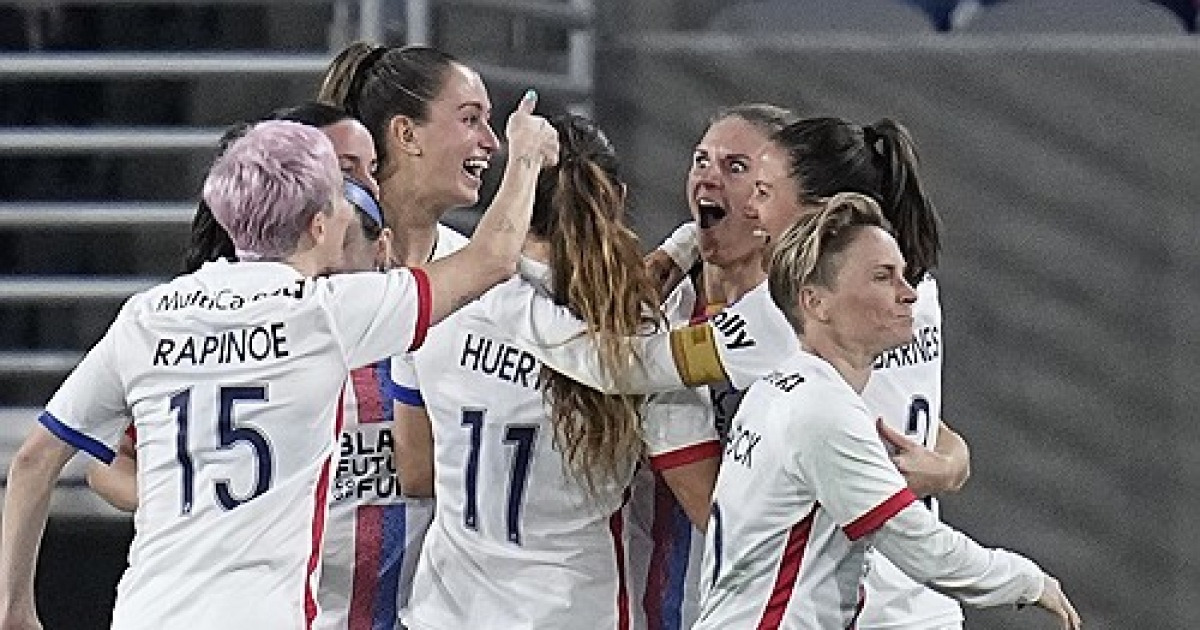 NWSL Reign Wave Soccer