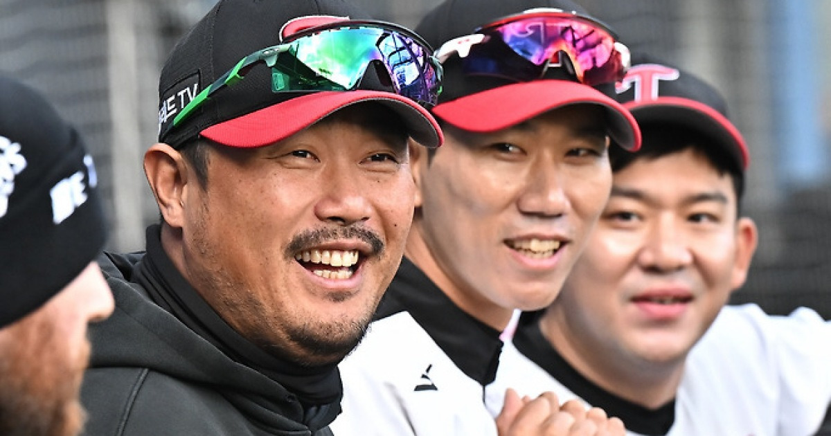 '전 SK 감독과 미래의 SSG감독이 LG우승 합작?''KS후 감독 작업? 더 수상해...' SSG가 흔드는 한국시리즈[SC 포커스]