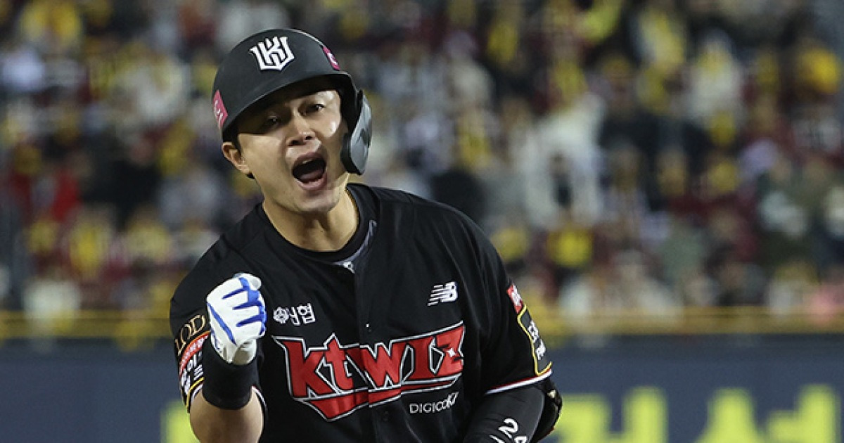 문상철 9회 결승타! KT, LG 3대 2로 꺾고 1차전 기선 제압