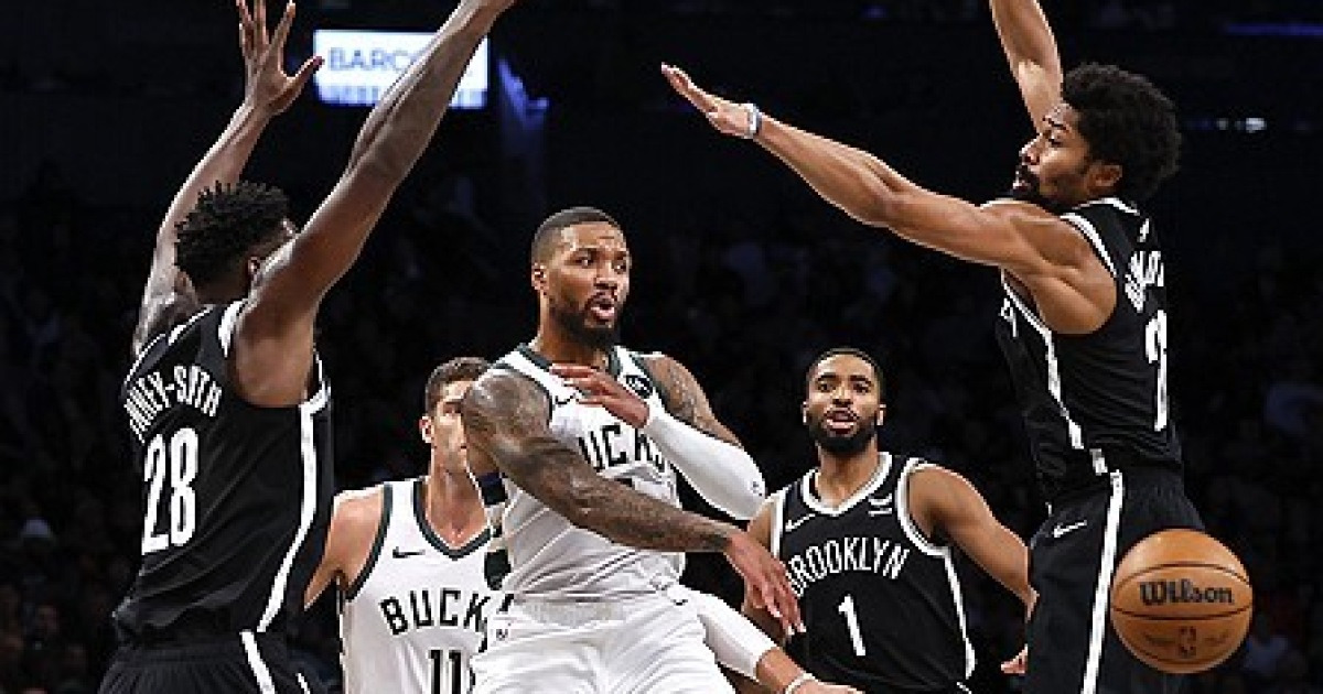 APTOPIX Bucks Nets Basketball